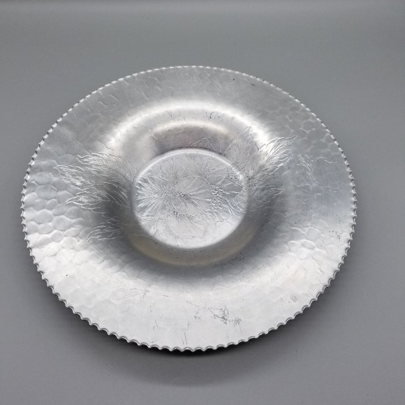 Dining | Vintage Hammered Aluminum Shallow Bowl Is 11 58 Wide | Poshmark